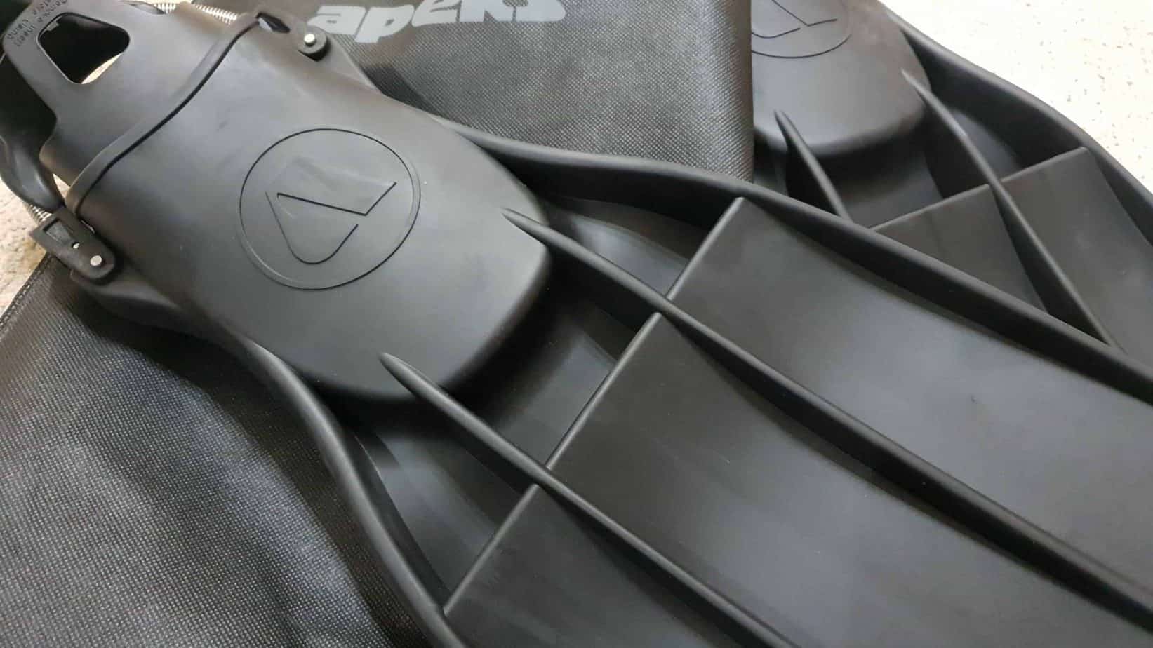 Apeks RK3 Fins Review & Test [A PADI Instructor’s Test]