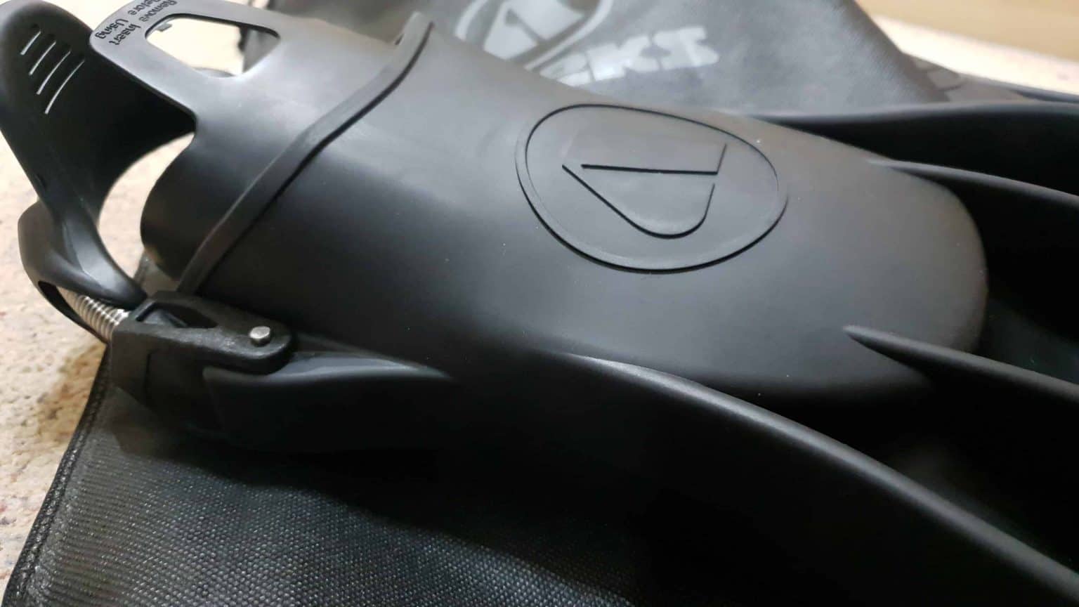 Apeks RK3 Fins Review & Test [A PADI Instructor’s Test]