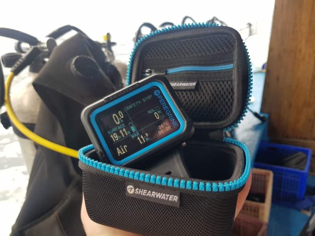 Shearwater Peregrine Review [A PADI Instructor’s Guide] - Katy's (PADI ...